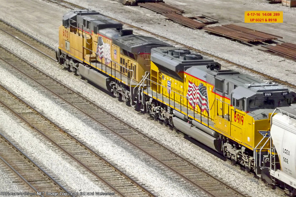 Surprising pair with the Sunday 289